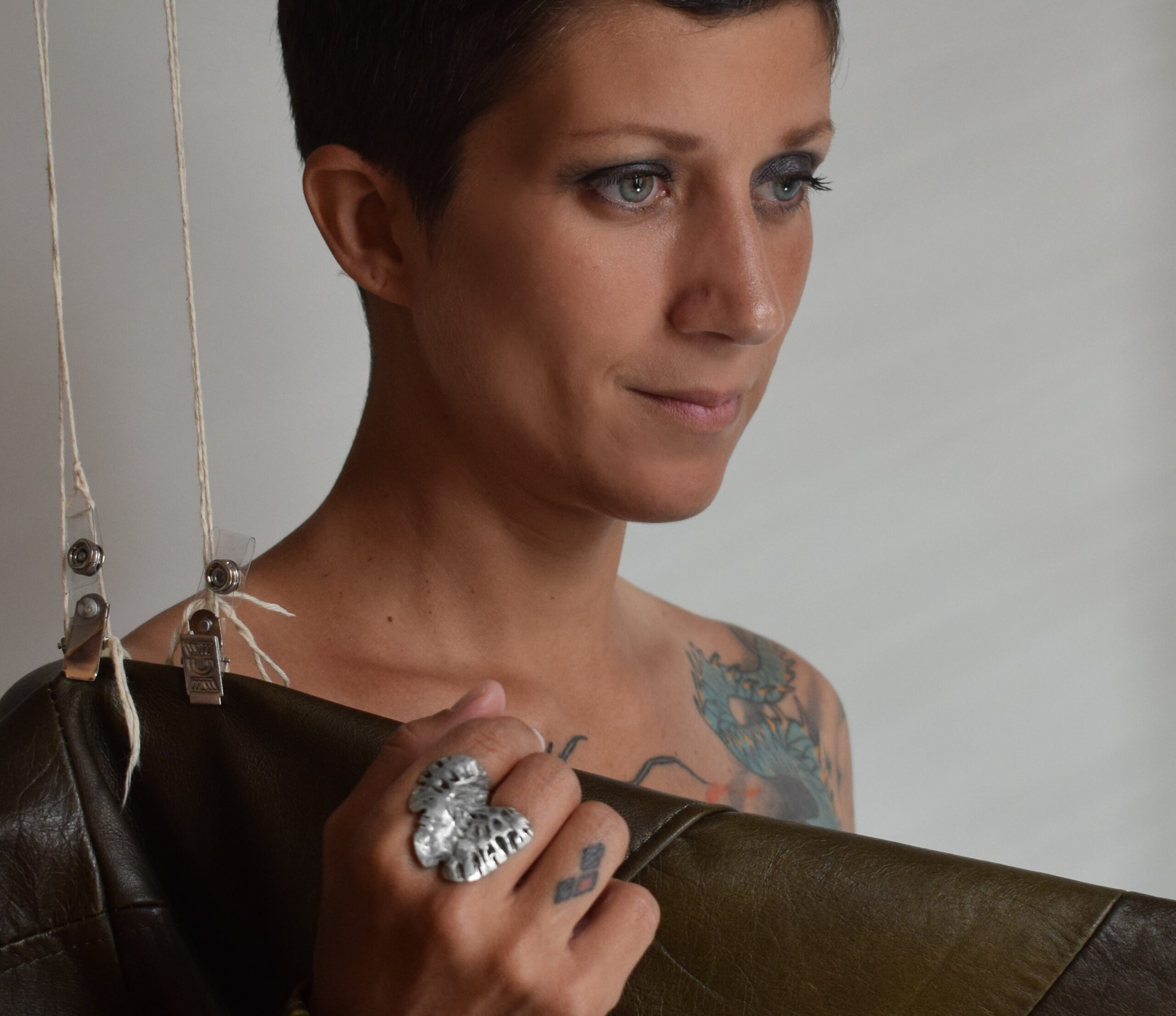 Anillo HOJA – CAPISANO